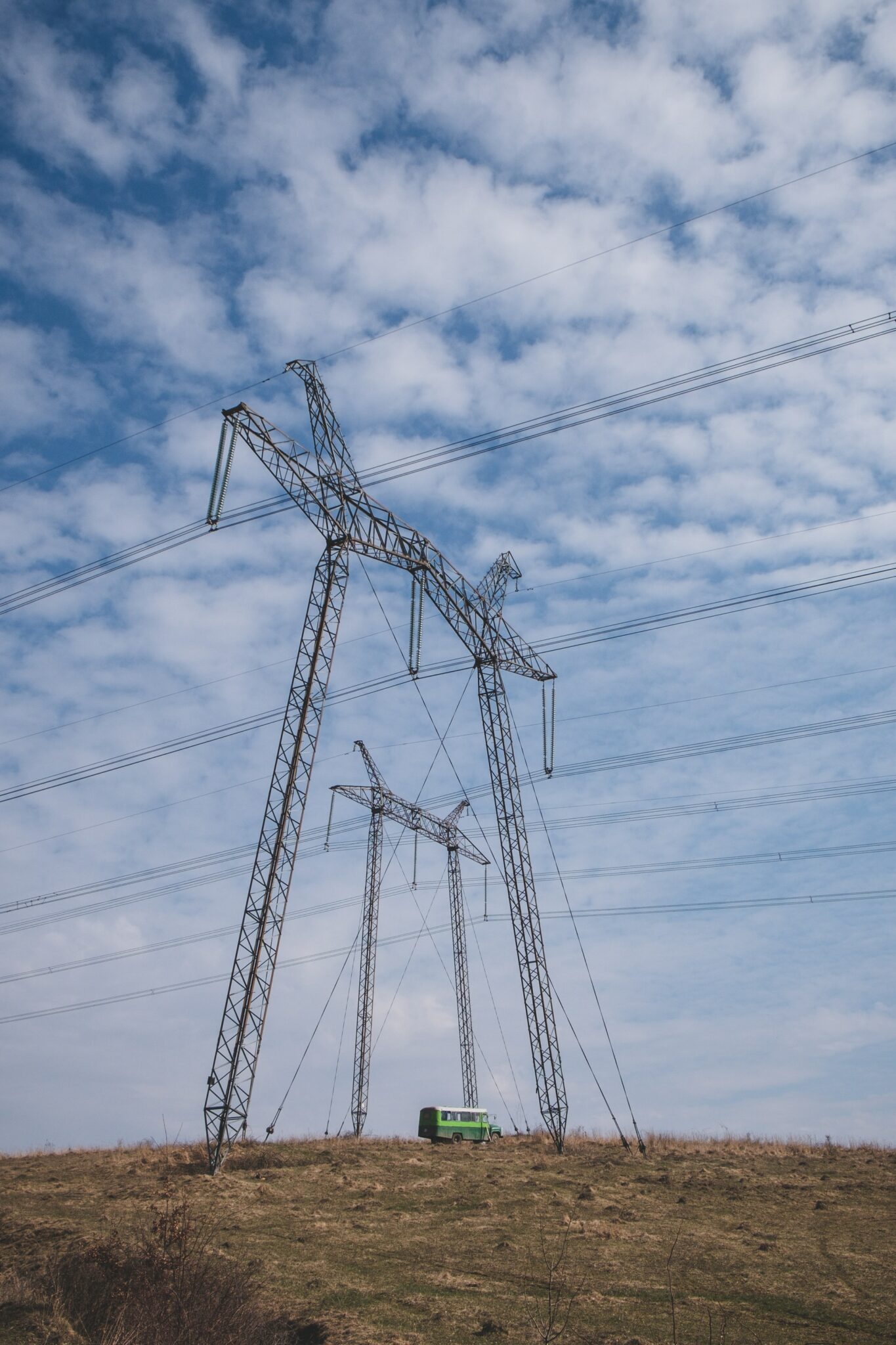 Op-ed Euractiv: Integrating Ukraine's electricity grid into the Europan ...
